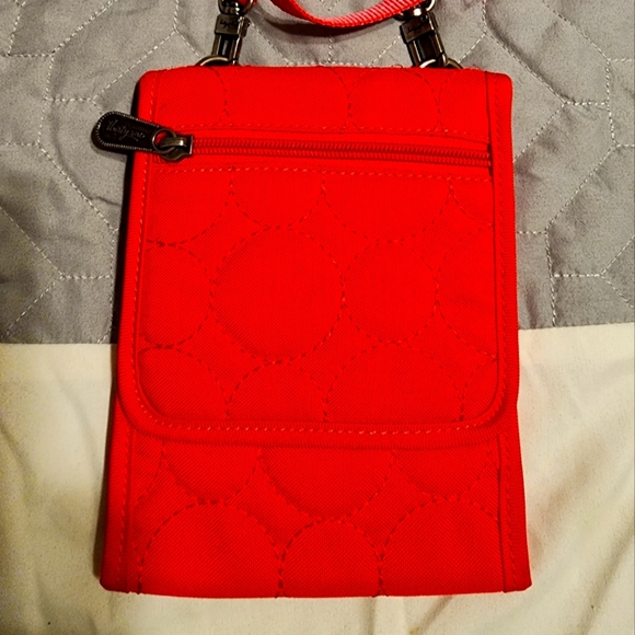 thirty-one | Bags | Thirtyone Coral Crossbody Wallet | Poshmark